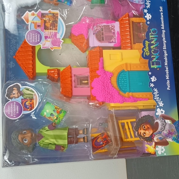 Disney | Toys | Nib Disney Encanto Petite Mirabel Madrigal Storytelling ...